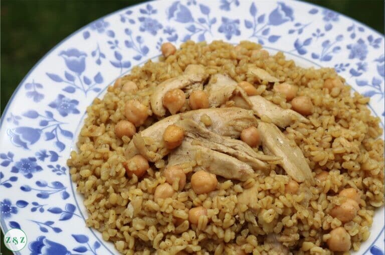 Bulgur Chickpea Pilaf with Chicken (Burghul Bidfeen) - Zaatar and Zaytoun