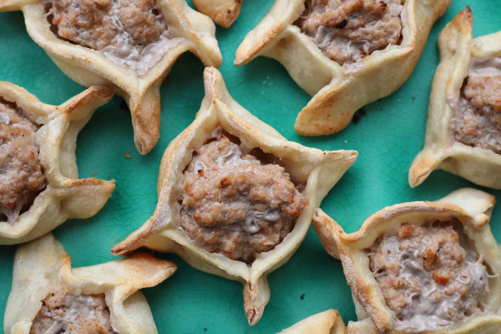 Lebanese Sfeeha Recipe by Zaatar and Zaytoun - Lebanese Food Blog