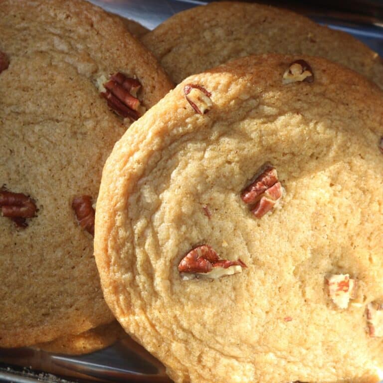 Pistachio Chocolate Shortbread - Zaatar & Zaytoun Lebanese Recipes